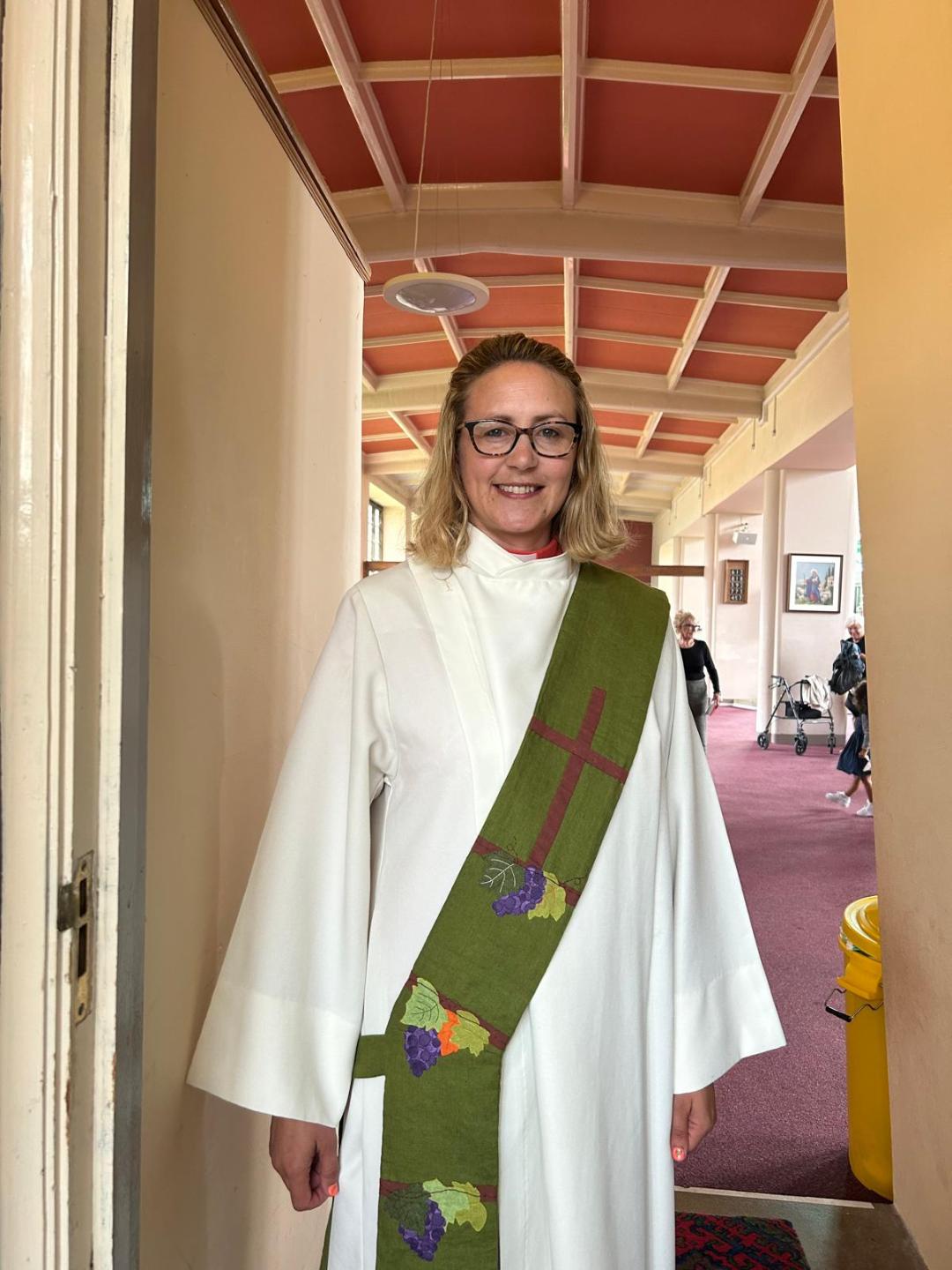 Being a Doula-Deacon: Helena Whitwell – CofE Network of Distinctive Deacons